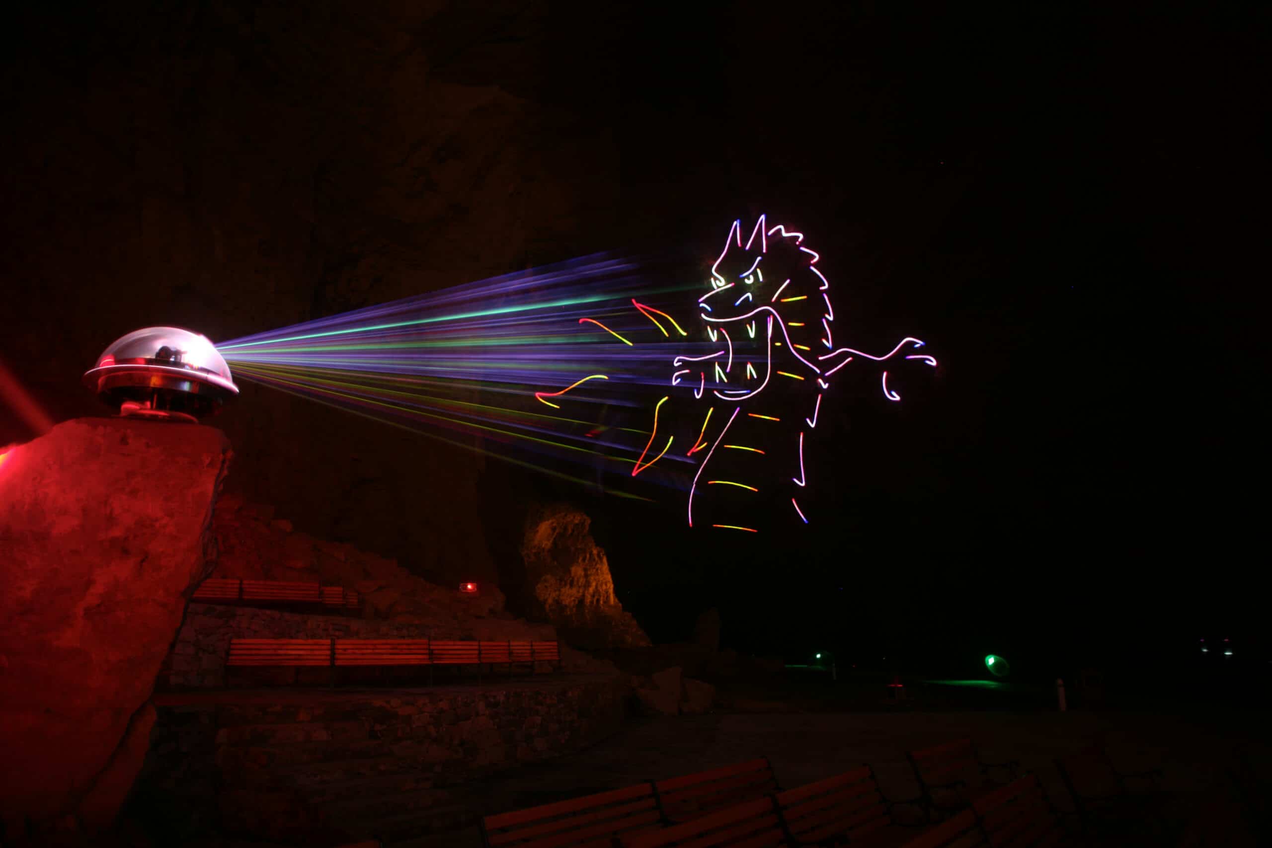 Teng Long Cave in China